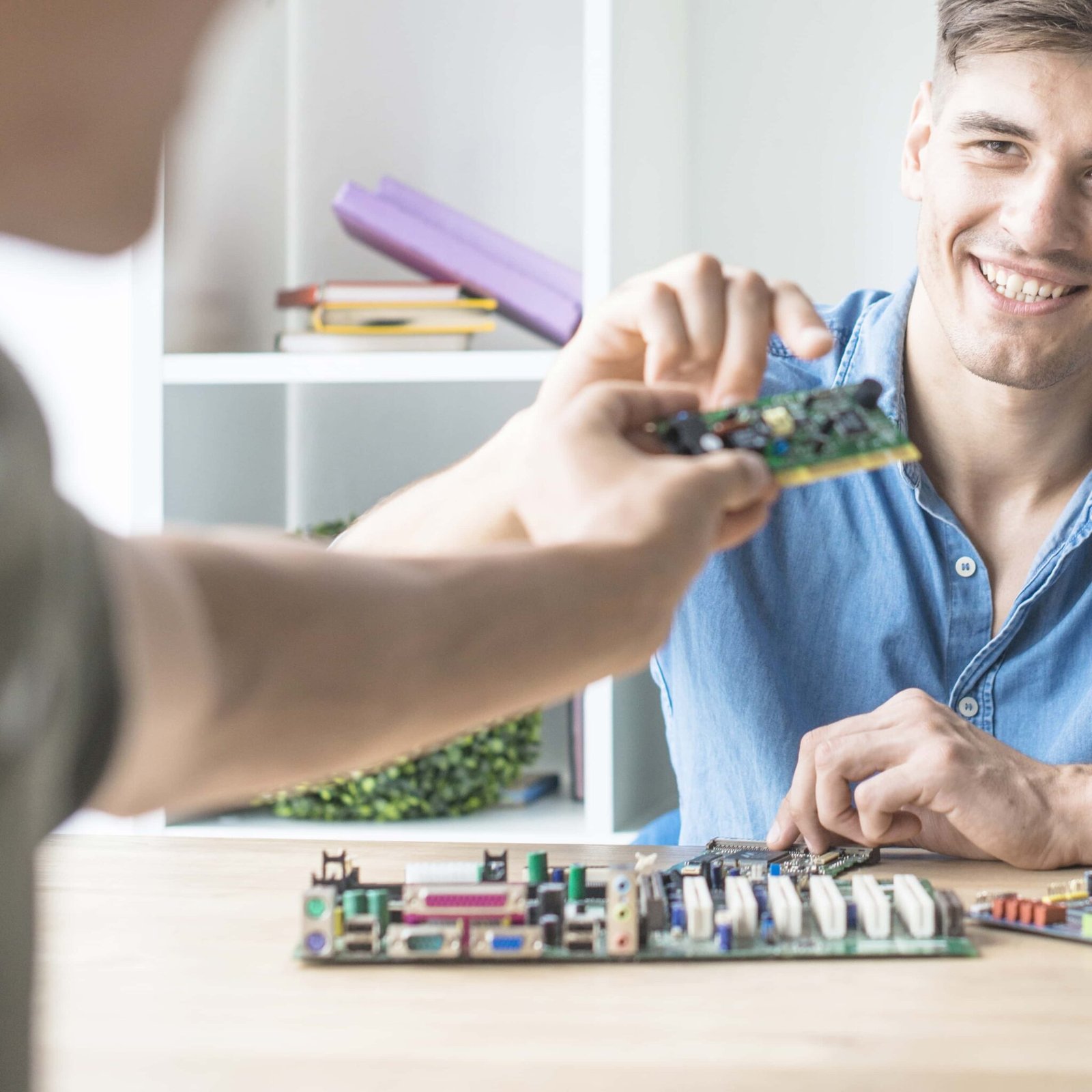 Nosotros - Electro CR